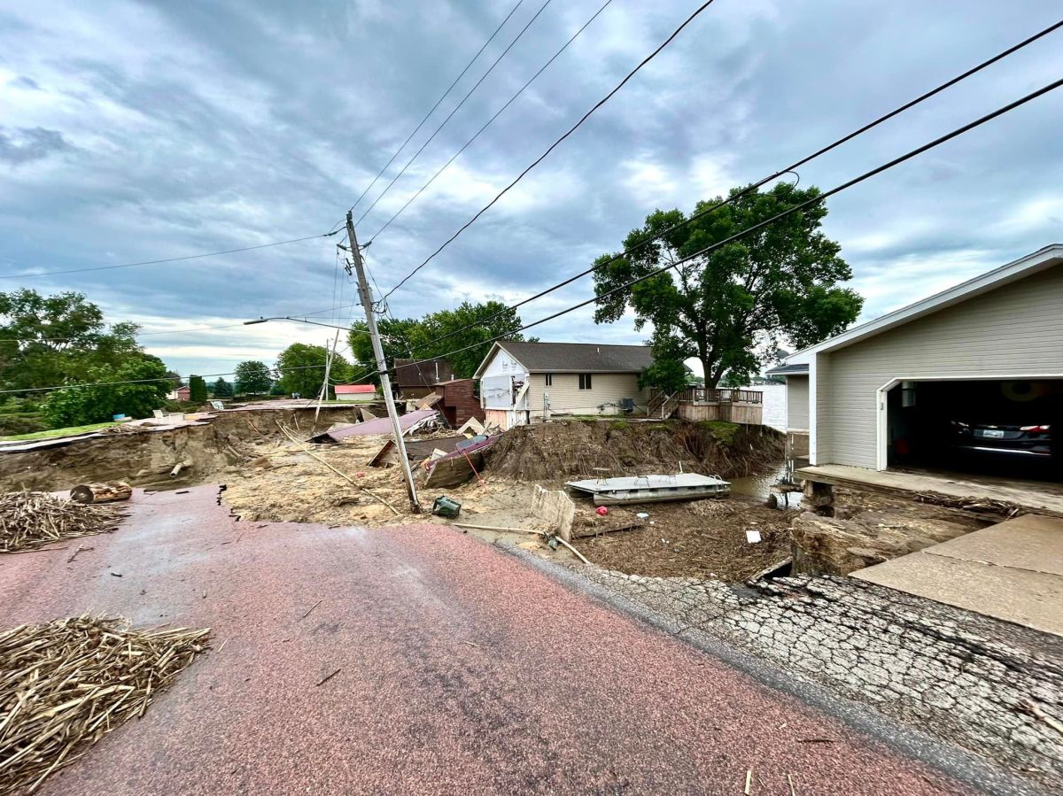 McCook Lake catastrophe shatters complacency around old flood plans ...